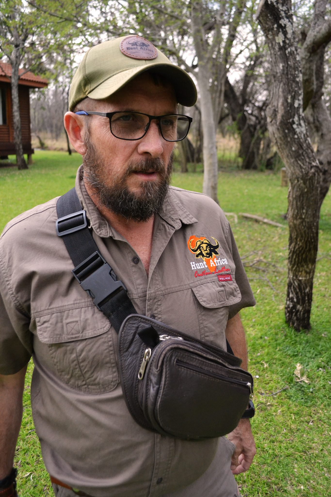 Rietbok Moonbag (with Holster) - Hunt Africa Leather